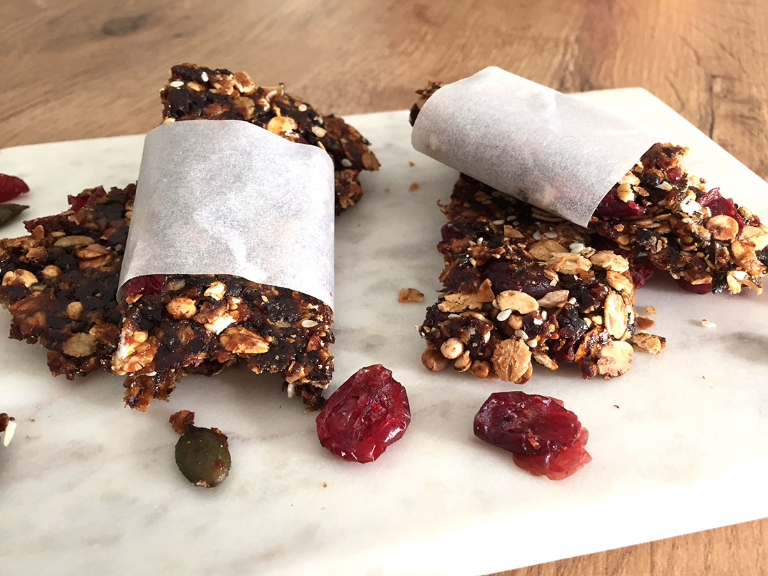Fruitige Granola Reep Eerlijker Eten fruitige-granola-reep-eerlijker-eten